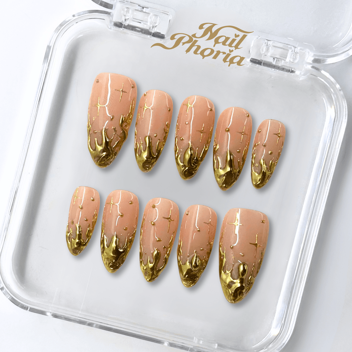DIP IN GOLD – NailPhoria